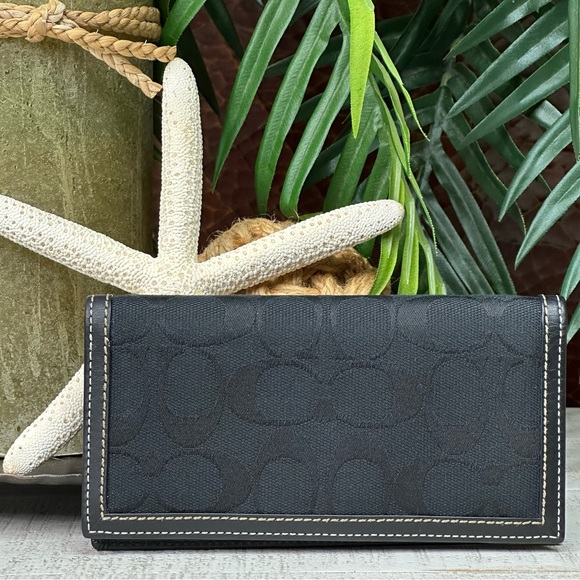 Coach | Bags | Coach Vintage Signature Black Canvas With Leather Trim ...